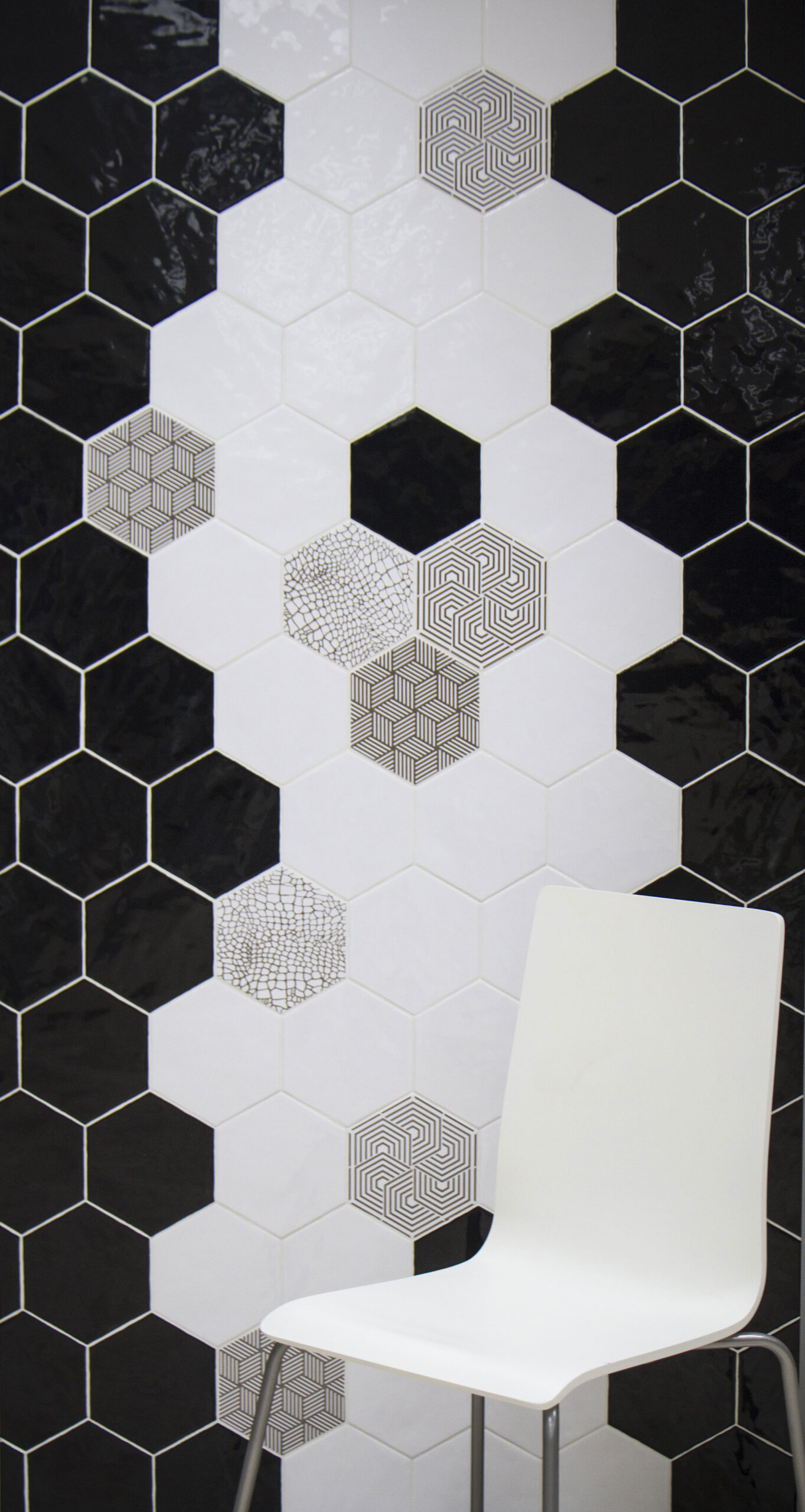 Small size wall tiles for bathrooms and kitchens - Made in Spain